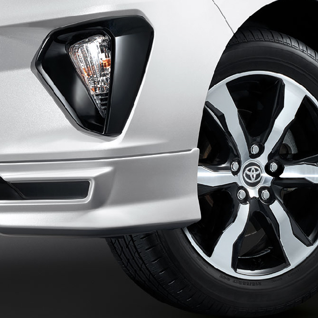 TOYOTA INNOVA CRYSTA โตโยต้า อินโนว่า - ราคา สเปครถ และ โปรโมชั่นสุดพิเศษ